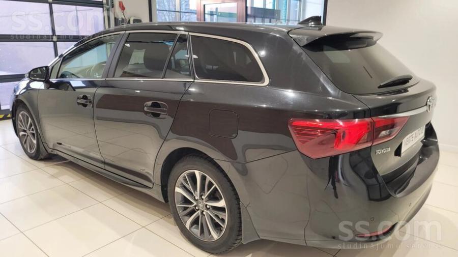 Melns Toyota Avensis 2017 Rīga, ar dzinēja tilpumu 2.00 L un nobraukumu 196 tūkst. km par 8590 €, foto 5 vietnē AUTOMOTO.COM.LV