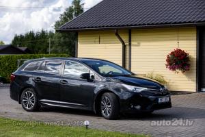 Black Toyota Avensis 2017 in Tallinn, with an engine capacity of 1.80 L and mileage of 178 thousand km for 13000 €, photo  on AUTOMOTO.COM.LV