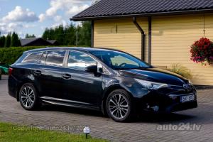 Black Toyota Avensis 2017 in Tallinn, with an engine capacity of 1.80 L and mileage of 178 thousand km for 13000 €, photo 11 on AUTOMOTO.COM.LV