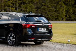 Black Toyota Avensis 2017 in Tallinn, with an engine capacity of 1.80 L and mileage of 178 thousand km for 13000 €, photo 13 on AUTOMOTO.COM.LV
