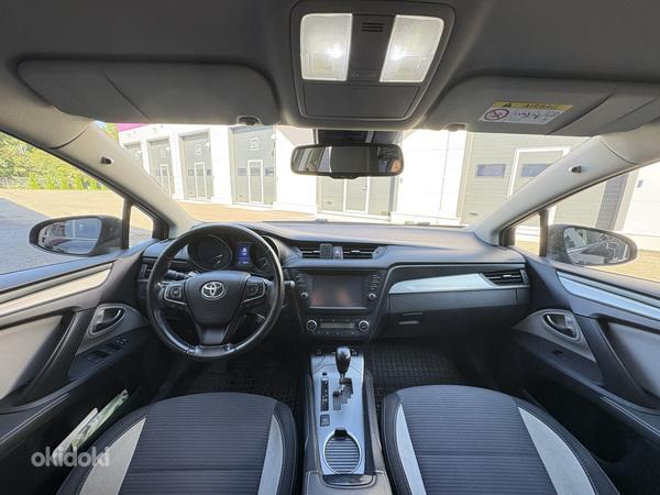 Черный Тойота Авенсис 2017 в Таллин, объемом двигателя 1.80 л и пробегом 165 тыс. км за 12900 €, фото 5 на AUTOMOTO.COM.LV