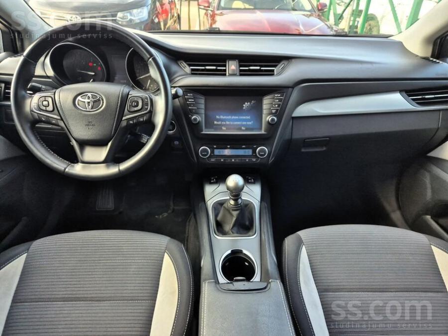 Melns Toyota Avensis 2017 Rīga, ar dzinēja tilpumu 2.00 L un nobraukumu 196 tūkst. km par 8590 €, foto 9 vietnē AUTOMOTO.COM.LV