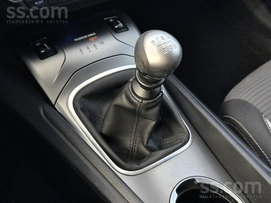 Melns Toyota Avensis 2017 Rīga, ar dzinēja tilpumu 2.00 L un nobraukumu 196 tūkst. km par 8590 €, foto 13 vietnē AUTOMOTO.COM.LV
