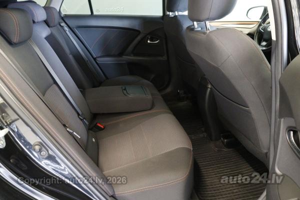 Black Toyota Avensis 2018 in Tallinn, with an engine capacity of 1.80 L and mileage of 115 thousand km for 14000 €, photo 7 on AUTOMOTO.COM.LV