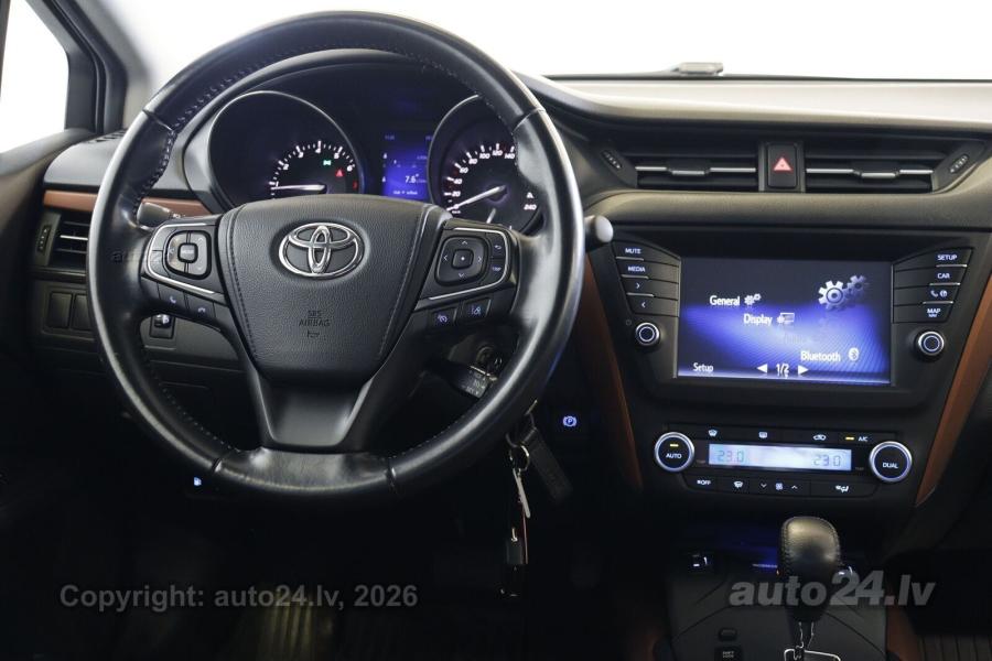 Черный Тойота Авенсис 2018 в Таллин, объемом двигателя 1.80 л и пробегом 115 тыс. км за 14000 €, фото 10 на AUTOMOTO.COM.LV
