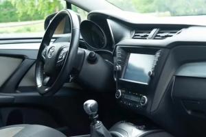 Черный Тойота Авенсис 2018 в Гробиня, объемом двигателя 2.00 л и пробегом 153 тыс. км за 10500 €, фото 16 на AUTOMOTO.COM.LV