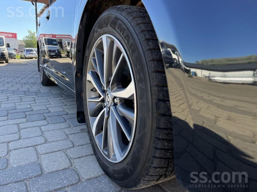 Черный Тойота Авенсис 2018 в Талси, объемом двигателя 1.80 л и пробегом 292 тыс. км за 8890 €, фото 11 на AUTOMOTO.COM.LV