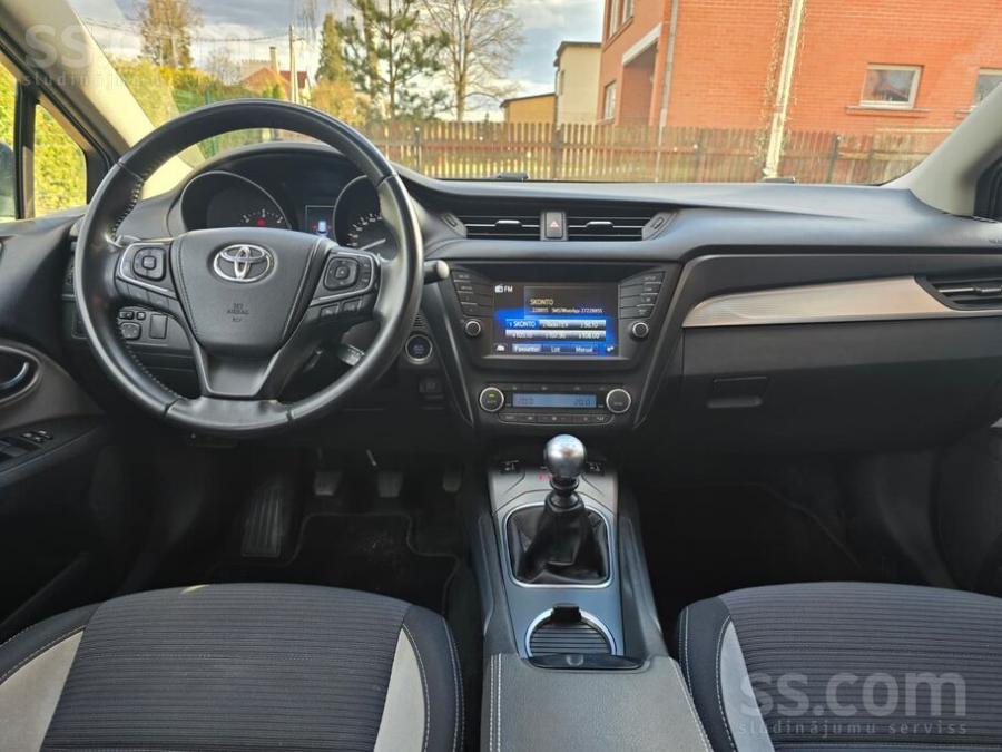 Black Toyota Avensis 2018 in Ogre, with an engine capacity of 2.00 L and mileage of 159 thousand km for 11500 €, photo 10 on AUTOMOTO.COM.LV