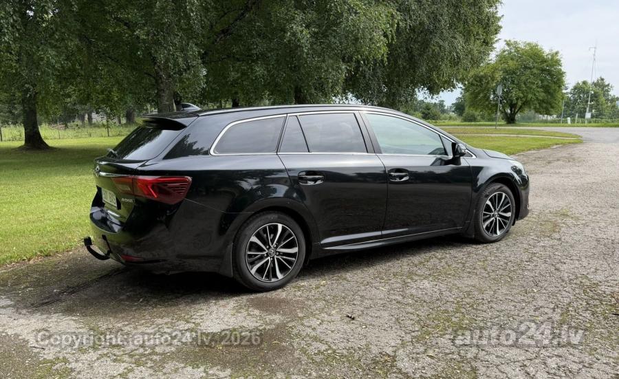 Черный Тойота Авенсис 2018 в Пайде, объемом двигателя 1.80 л и пробегом 156 тыс. км за 14300 €, фото 1 на AUTOMOTO.COM.LV