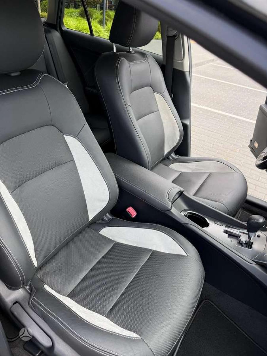 Melns Toyota Avensis 2018 Viļņa, ar dzinēja tilpumu 1.80 L un nobraukumu 60 tūkst. km par 17900 €, foto 8 vietnē AUTOMOTO.COM.LV