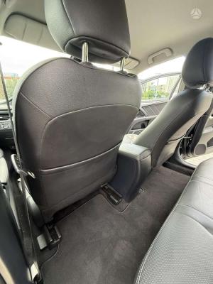 Melns Toyota Avensis 2018 Viļņa, ar dzinēja tilpumu 1.80 L un nobraukumu 60 tūkst. km par 17900 €, foto 18 vietnē AUTOMOTO.COM.LV