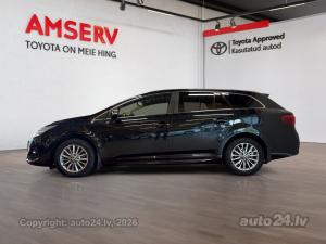 Black Toyota Avensis 2018 in Tartu, with an engine capacity of 1.80 L and mileage of 230 thousand km for 10990 €, photo 4 on AUTOMOTO.COM.LV