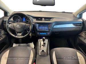 Black Toyota Avensis 2018 in Tartu, with an engine capacity of 1.80 L and mileage of 230 thousand km for 10990 €, photo 9 on AUTOMOTO.COM.LV