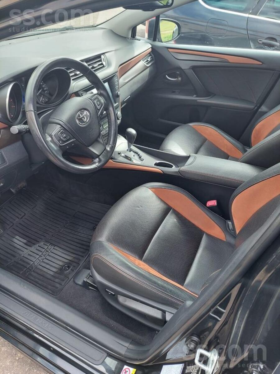 Черный Тойота Авенсис 2018 в Рига, объемом двигателя 1.80 л и пробегом 159 тыс. км за 12700 €, фото 9 на AUTOMOTO.COM.LV