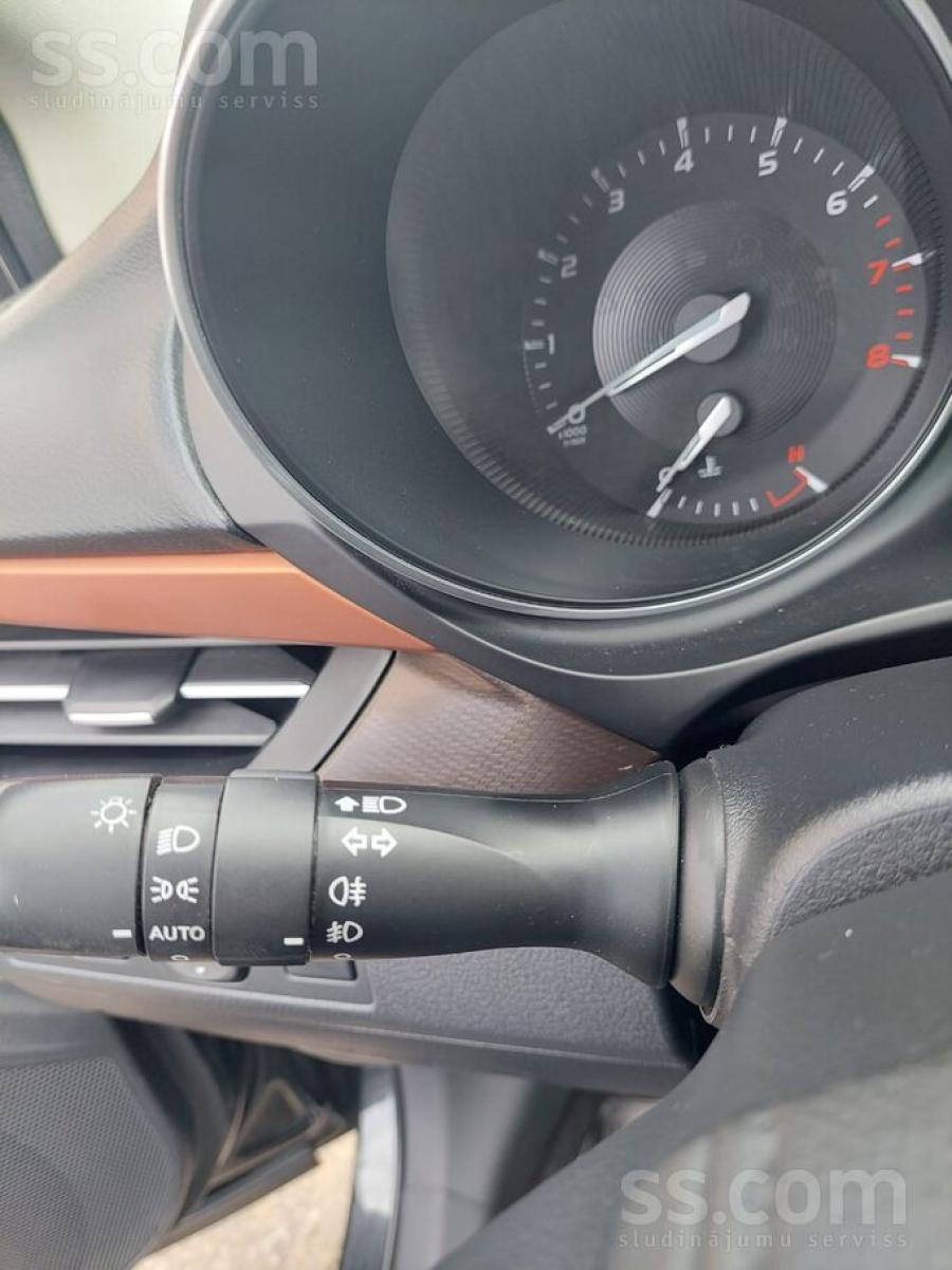 Черный Тойота Авенсис 2018 в Рига, объемом двигателя 1.80 л и пробегом 159 тыс. км за 12700 €, фото 15 на AUTOMOTO.COM.LV