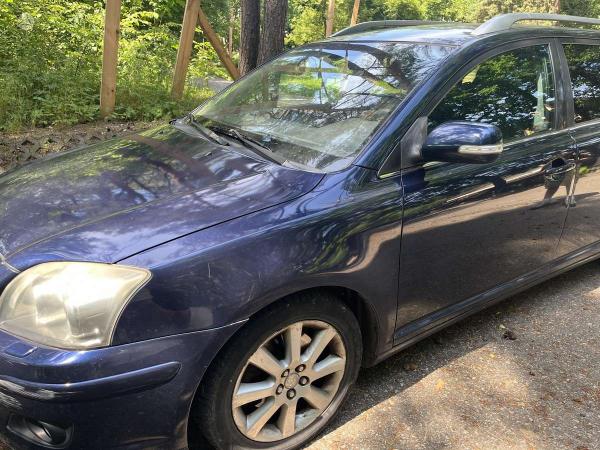 Blue Toyota Avensis 2008 in Vilnius, with an engine capacity of 2.00 L and mileage of 350 thousand km for 1400 €, photo 2 on AUTOMOTO.COM.LV