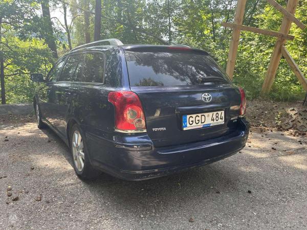 Blue Toyota Avensis 2008 in Vilnius, with an engine capacity of 2.00 L and mileage of 350 thousand km for 1400 €, photo 9 on AUTOMOTO.COM.LV