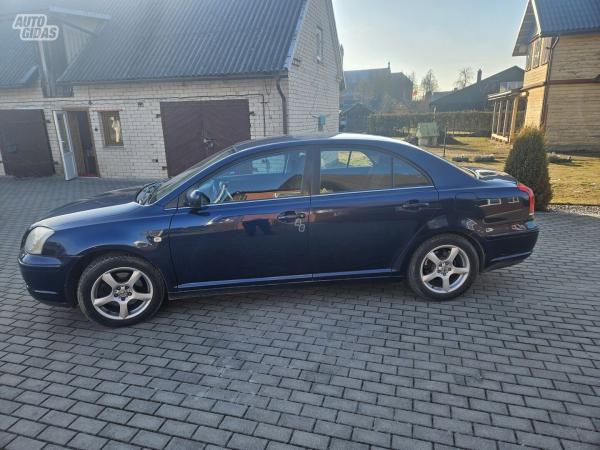 Blue Toyota Avensis 2004 in Kupiskis, with an engine capacity of 2.00 L and mileage of 293 thousand km for 1599 €, photo 4 on AUTOMOTO.COM.LV