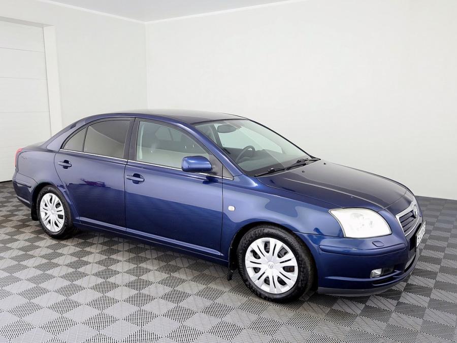 Blue Toyota Avensis 2005 in Tallinn, with an engine capacity of 2.00 L and mileage of 268 thousand km for 1699 €, photo 10 on AUTOMOTO.COM.LV