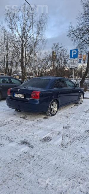 Blue Toyota Avensis 2006 in Jelgava, with an engine capacity of 2.00 L and mileage of 403 thousand km for 1850 €, photo 3 on AUTOMOTO.COM.LV
