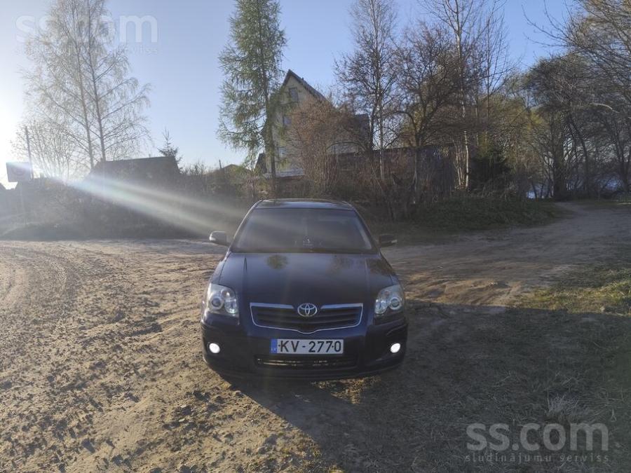 Zils Toyota Avensis 2007 Rīga, ar dzinēja tilpumu 2.20 L un nobraukumu 323 tūkst. km par 2600 €, foto 3 vietnē AUTOMOTO.COM.LV