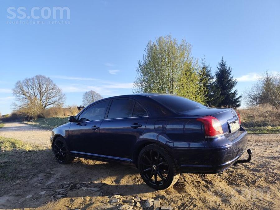 Zils Toyota Avensis 2007 Rīga, ar dzinēja tilpumu 2.20 L un nobraukumu 323 tūkst. km par 2600 €, foto 5 vietnē AUTOMOTO.COM.LV