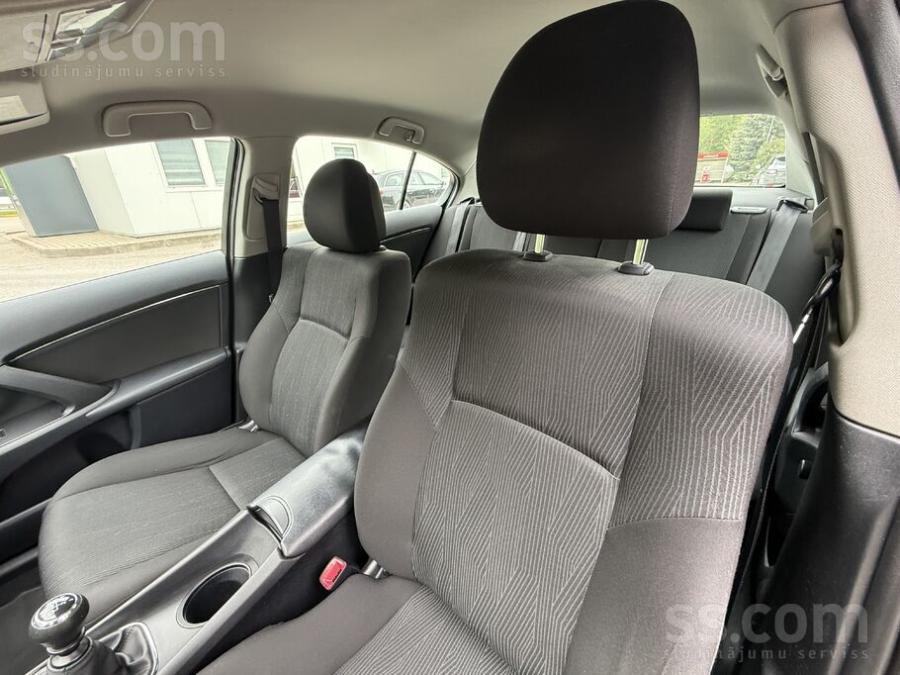 Zils Toyota Avensis 2010 Rīga, ar dzinēja tilpumu 1.60 L un nobraukumu 0 tūkst. km par 4690 €, foto 8 vietnē AUTOMOTO.COM.LV