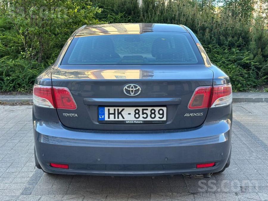 Zils Toyota Avensis 2010 Rīga, ar dzinēja tilpumu 2.00 L un nobraukumu 330 tūkst. km par 4600 €, foto 7 vietnē AUTOMOTO.COM.LV