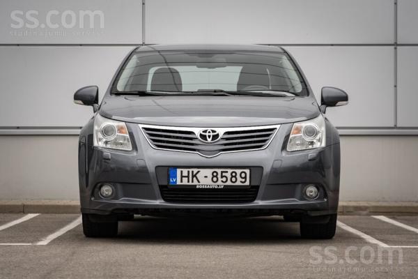 Синий Тойота Авенсис 2010 в Рига, объемом двигателя 2.00 л и пробегом 332 тыс. км за 2995 €, фото 2 на AUTOMOTO.COM.LV