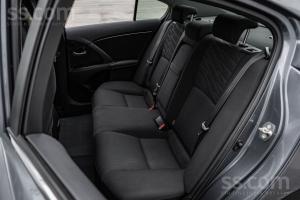 Blue Toyota Avensis 2010 in Riga, with an engine capacity of 2.00 L and mileage of 332 thousand km for 2995 €, photo 12 on AUTOMOTO.COM.LV