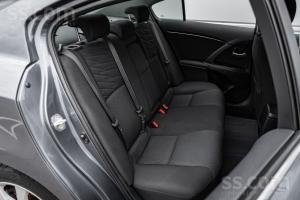Blue Toyota Avensis 2010 in Riga, with an engine capacity of 2.00 L and mileage of 332 thousand km for 2995 €, photo 13 on AUTOMOTO.COM.LV