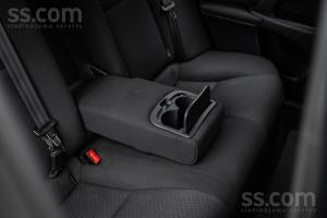 Blue Toyota Avensis 2010 in Riga, with an engine capacity of 2.00 L and mileage of 332 thousand km for 2995 €, photo 14 on AUTOMOTO.COM.LV
