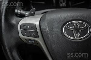 Blue Toyota Avensis 2010 in Riga, with an engine capacity of 2.00 L and mileage of 332 thousand km for 2995 €, photo 17 on AUTOMOTO.COM.LV