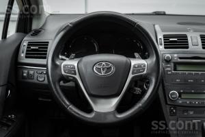 Blue Toyota Avensis 2010 in Riga, with an engine capacity of 2.00 L and mileage of 332 thousand km for 2995 €, photo 18 on AUTOMOTO.COM.LV