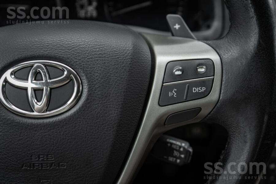 Blue Toyota Avensis 2010 in Riga, with an engine capacity of 2.00 L and mileage of 332 thousand km for 2995 €, photo 19 on AUTOMOTO.COM.LV