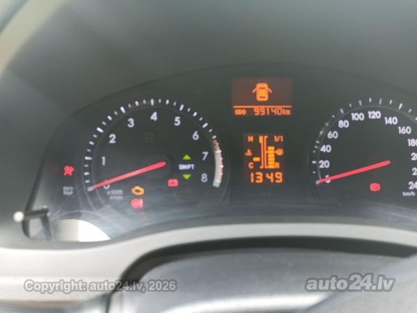 Zils Toyota Avensis 2012 Tallina, ar dzinēja tilpumu 1.80 L un nobraukumu 99 tūkst. km par 8000 €, foto 8 vietnē AUTOMOTO.COM.LV