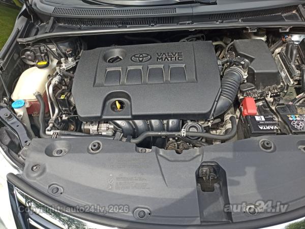 Zils Toyota Avensis 2012 Tallina, ar dzinēja tilpumu 1.80 L un nobraukumu 99 tūkst. km par 8000 €, foto 9 vietnē AUTOMOTO.COM.LV