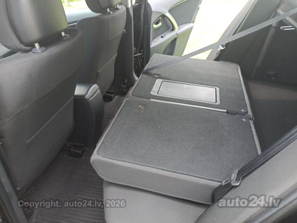 Zils Toyota Avensis 2012 Tallina, ar dzinēja tilpumu 1.80 L un nobraukumu 99 tūkst. km par 8000 €, foto 10 vietnē AUTOMOTO.COM.LV