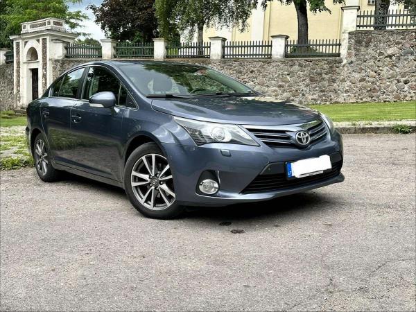 Blue Toyota Avensis 2013 in Vilnius, with an engine capacity of 1.80 L and mileage of 240 thousand km for 7200 €, photo 5 on AUTOMOTO.COM.LV