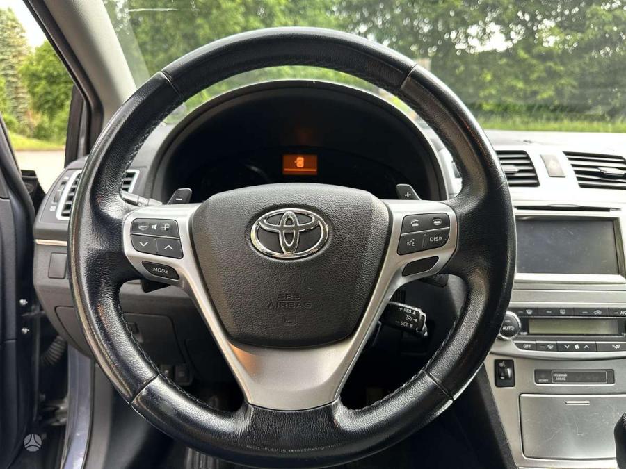 Blue Toyota Avensis 2013 in Vilnius, with an engine capacity of 1.80 L and mileage of 240 thousand km for 7200 €, photo 9 on AUTOMOTO.COM.LV