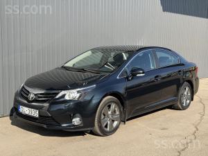 Blue Toyota Avensis 2015 in Riga, with an engine capacity of 1.80 L and mileage of 163 thousand km for 8470 €, photo 2 on AUTOMOTO.COM.LV