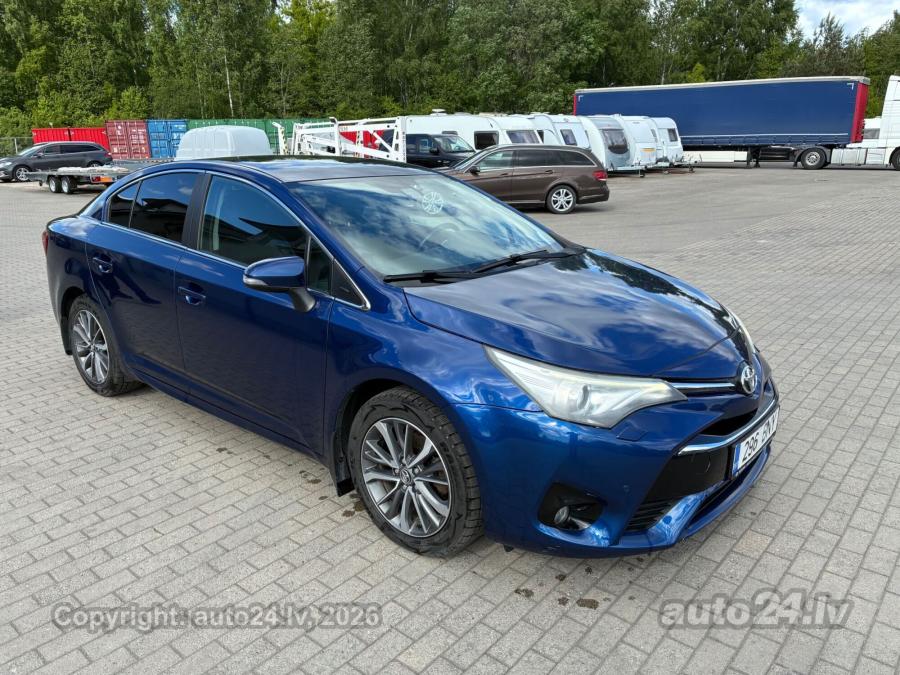 Zils Toyota Avensis 2015 Pērnava, ar dzinēja tilpumu 1.80 L un nobraukumu 212 tūkst. km par 9400 €, foto 3 vietnē AUTOMOTO.COM.LV