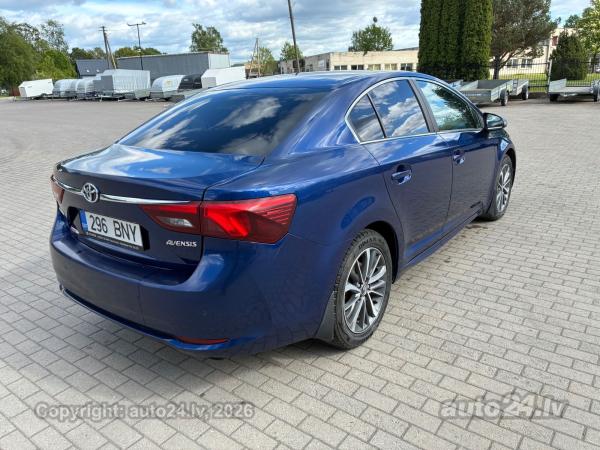 Синий Тойота Авенсис 2015 в Пярну, объемом двигателя 1.80 л и пробегом 212 тыс. км за 9400 €, фото 4 на AUTOMOTO.COM.LV