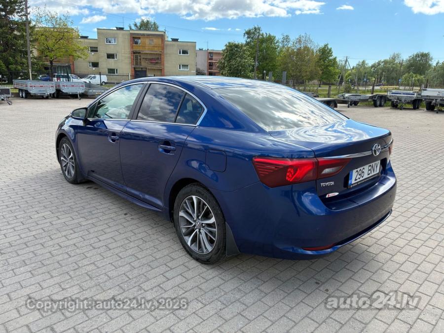 Zils Toyota Avensis 2015 Pērnava, ar dzinēja tilpumu 1.80 L un nobraukumu 212 tūkst. km par 9400 €, foto 6 vietnē AUTOMOTO.COM.LV