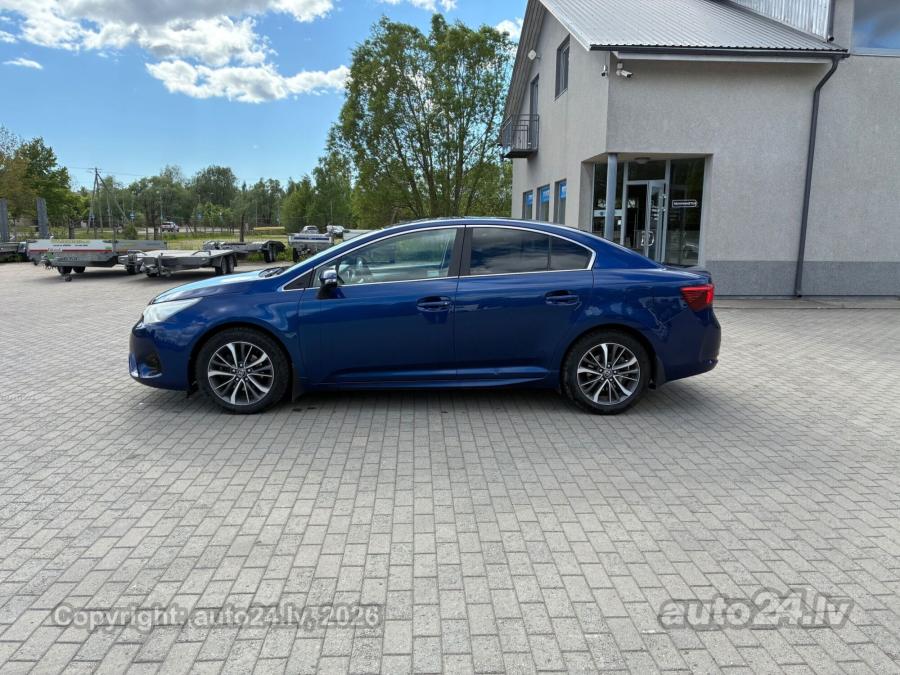 Zils Toyota Avensis 2015 Pērnava, ar dzinēja tilpumu 1.80 L un nobraukumu 212 tūkst. km par 9400 €, foto 7 vietnē AUTOMOTO.COM.LV