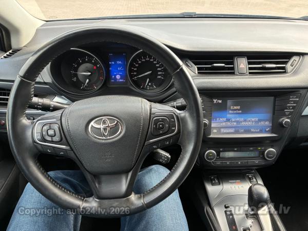 Синий Тойота Авенсис 2015 в Пярну, объемом двигателя 1.80 л и пробегом 212 тыс. км за 9400 €, фото 7 на AUTOMOTO.COM.LV
