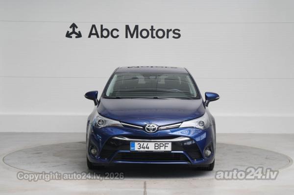 Blue Toyota Avensis 2015 in Tallinn, with an engine capacity of 1.60 L and mileage of 138 thousand km for 10990 €, photo 2 on AUTOMOTO.COM.LV