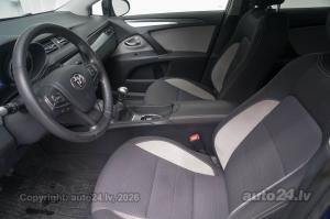 Zils Toyota Avensis 2015 Tallina, ar dzinēja tilpumu 1.60 L un nobraukumu 138 tūkst. km par 10990 €, foto 8 vietnē AUTOMOTO.COM.LV