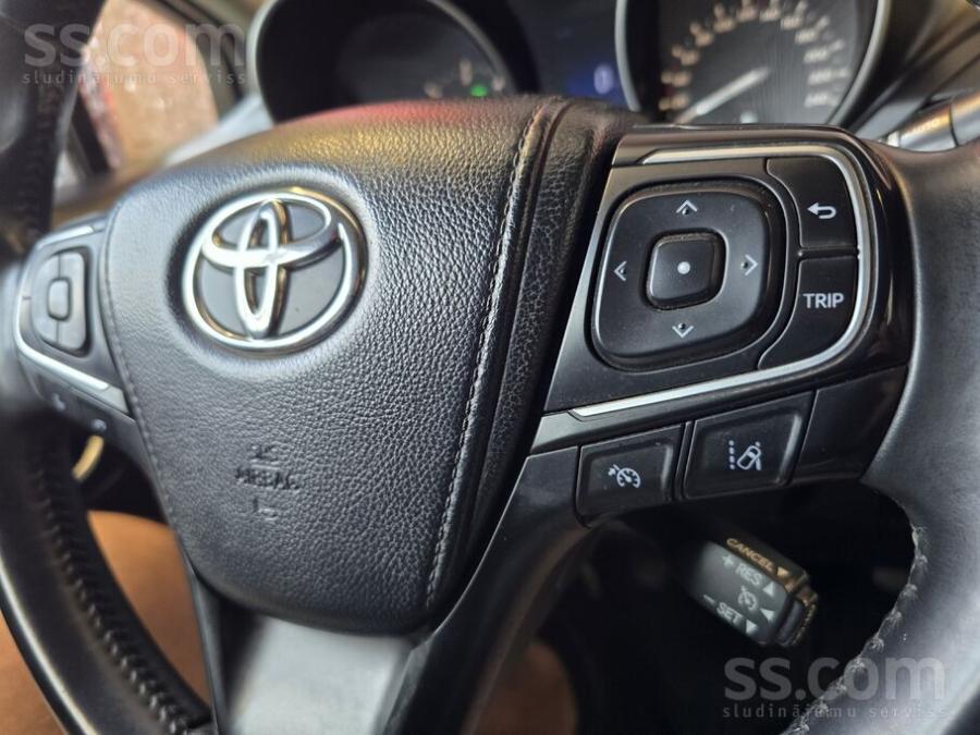 Zils Toyota Avensis 2015 Rīga, ar dzinēja tilpumu 2.00 L un nobraukumu 194 tūkst. km par 6990 €, foto 13 vietnē AUTOMOTO.COM.LV