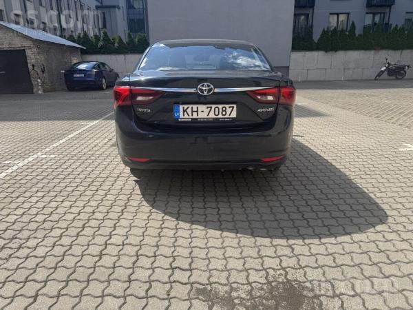 Zils Toyota Avensis 2016 Rīga, ar dzinēja tilpumu 1.80 L un nobraukumu 222 tūkst. km par 9500 €, foto 4 vietnē AUTOMOTO.COM.LV